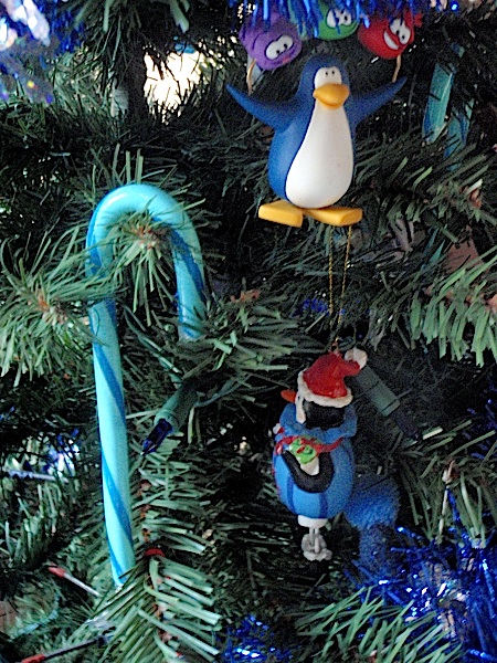 My Penguin Tree: Pretty penguins of blue