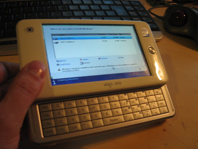 jkkmobile: How-to: Installing XP to Aigo P8860 MID