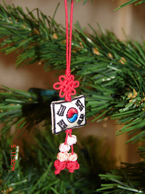 Wander and Wonder: Christmas ornaments - "Korea"