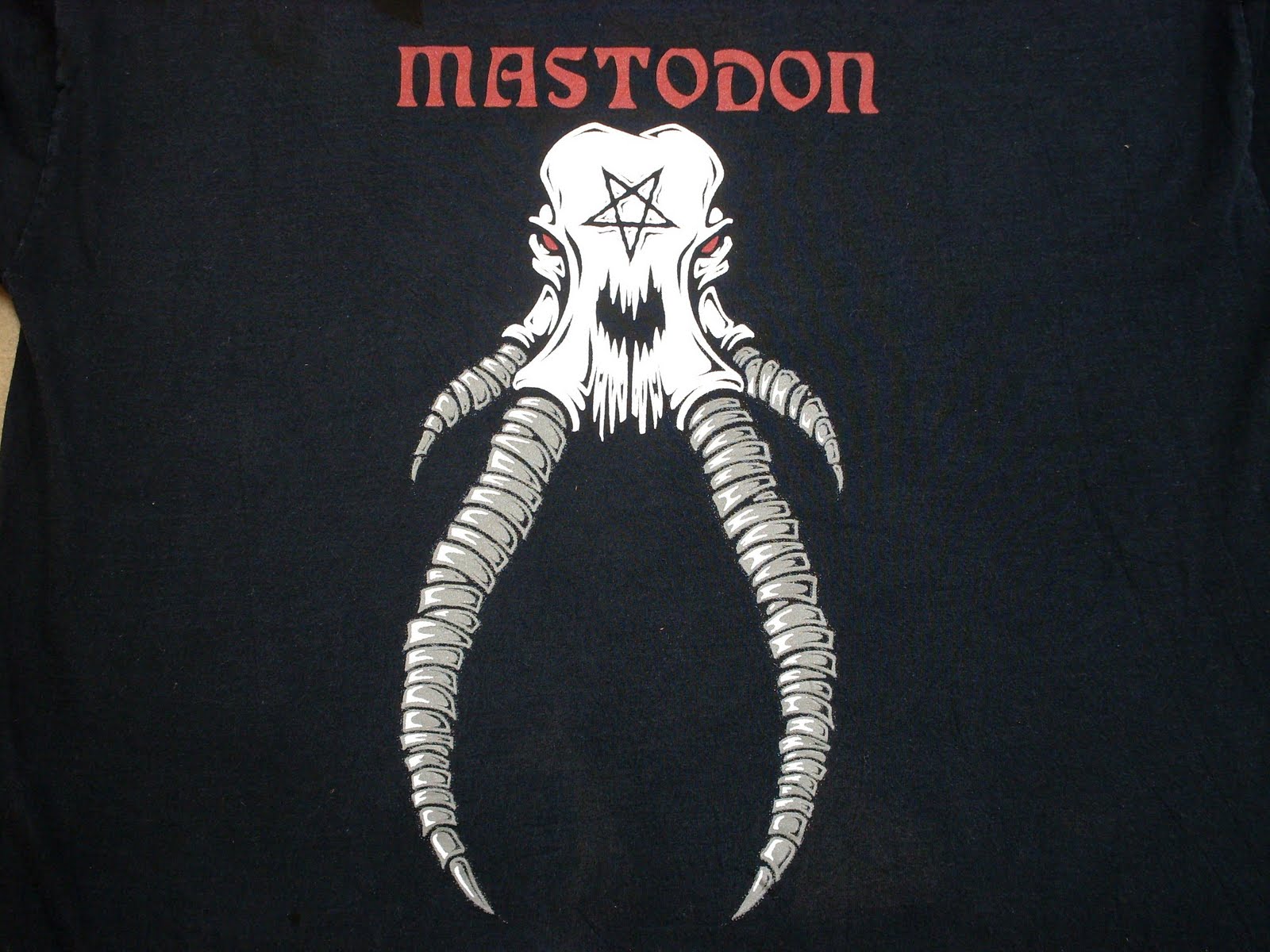 ho-B-bundle: Mastodon band