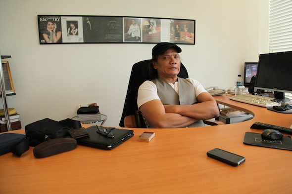 INDONESIA TV POLICE: Provoking Artist of The Month: Adrie Subono