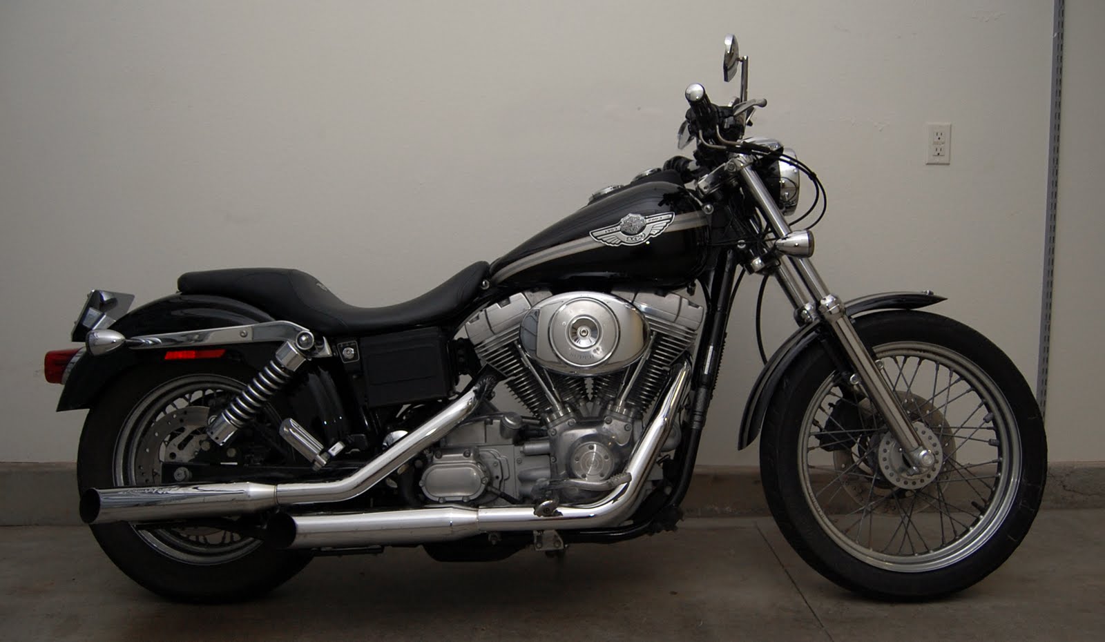 Dyna FXD Superglide