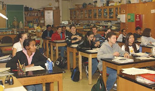 MARK: TRADITIONAL CLASSROOM VS. SCL CLASSROOM