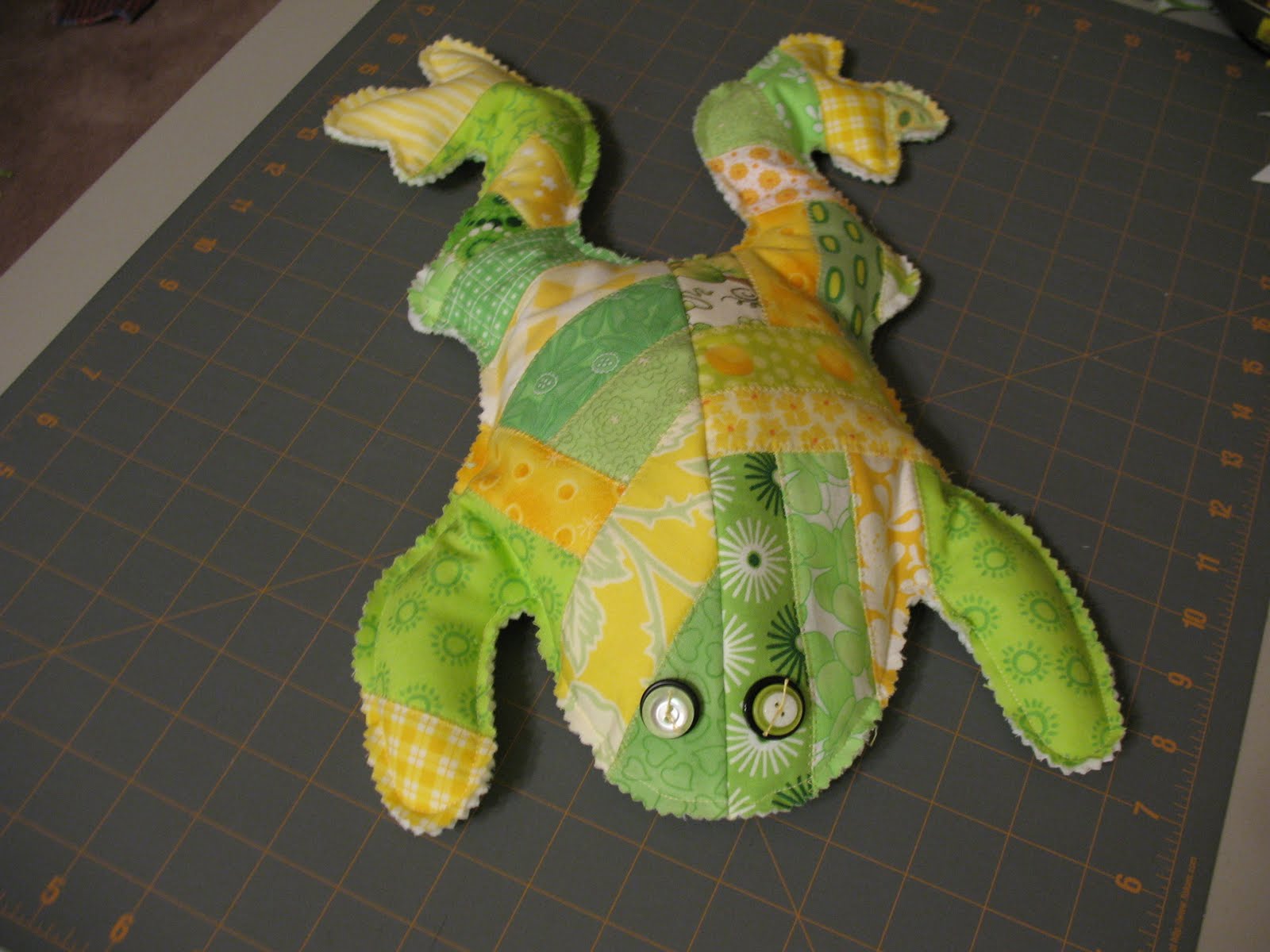 ~ Zany Quilter ~: Frog Patch...