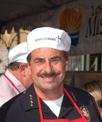 STARS SERVE HOMELESS THANKGIVING MEALS