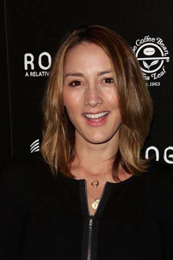 Frame Corner Specimen | Bree Turner - Wallpaper Actress