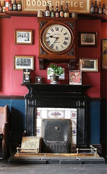 a swift one - West Riding Licensed Refreshment Rooms, Dewsbury