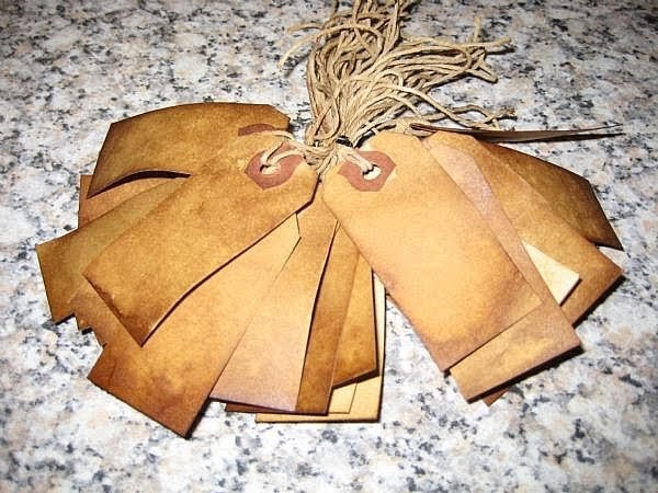 bayou bohemian: how-to create that aged hangtag