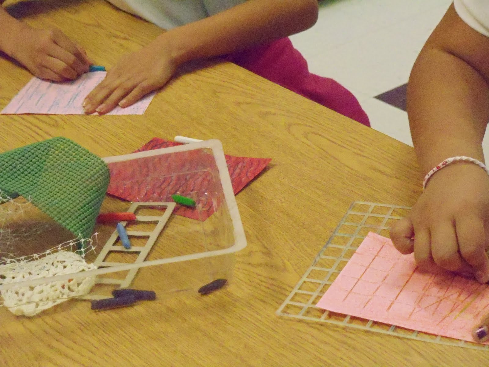 Hands, Head 'n Heart in the Artroom: Texture Rubbings
