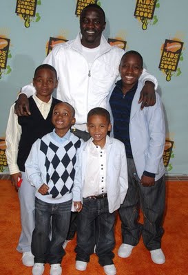 RARE PICTURES GALLERY: Akons pictures,,,,his wives his childrens and ...