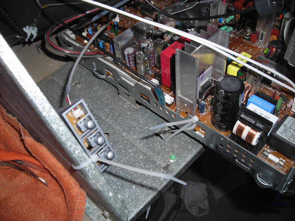 ArturosArcadeLab: Computer Monitor to Arcade Monitor Frame Transplant