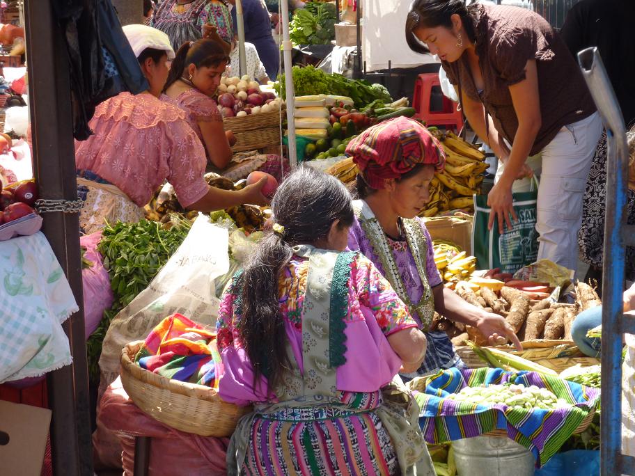 Around and Around: El Mercado - Market Days