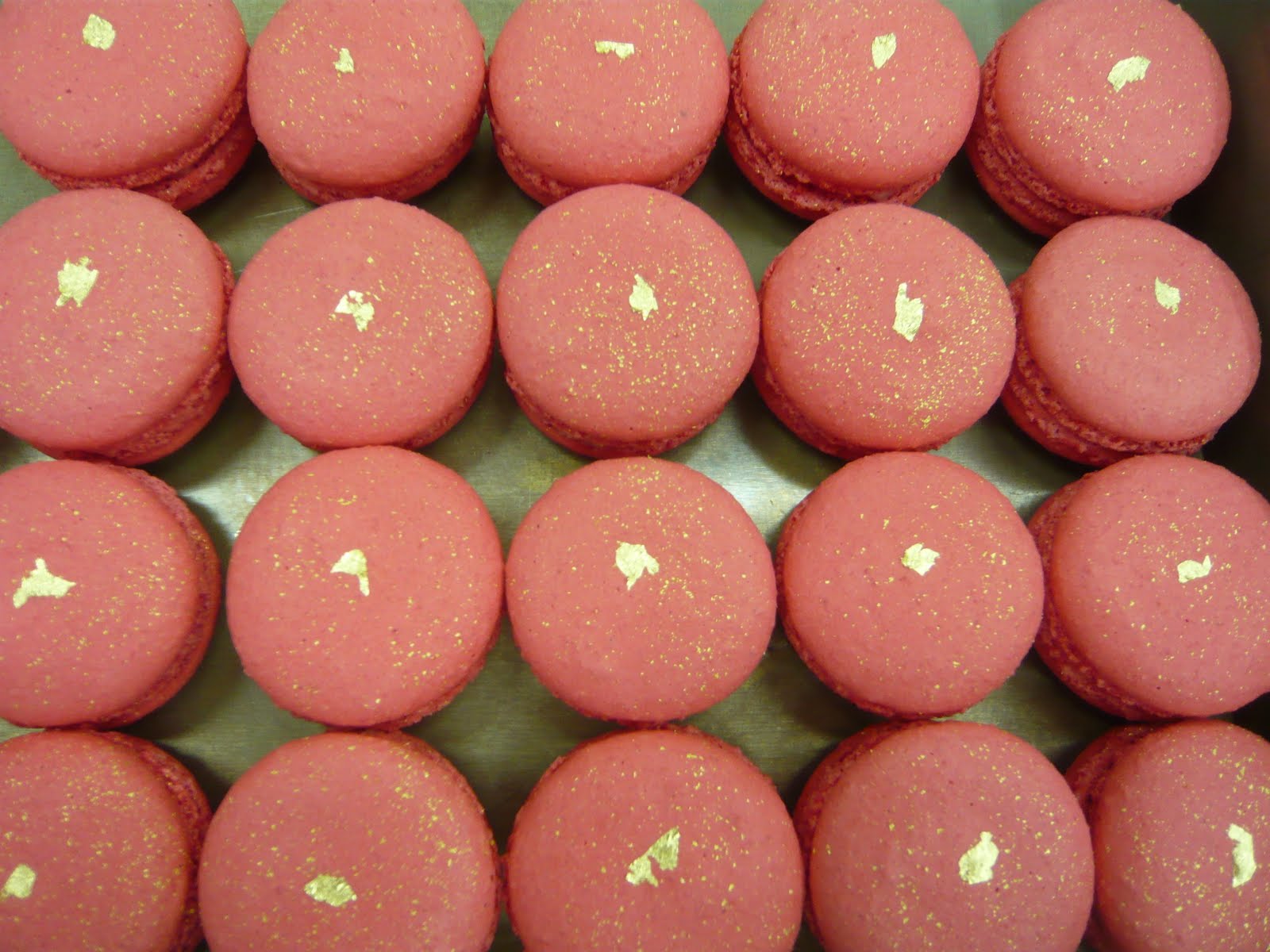 Sift: Pink and gold macaron dim sum baskets
