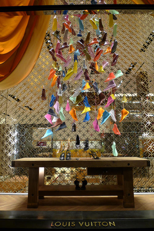 Louis Vuitton Windows |In LVoe with Louis Vuitton