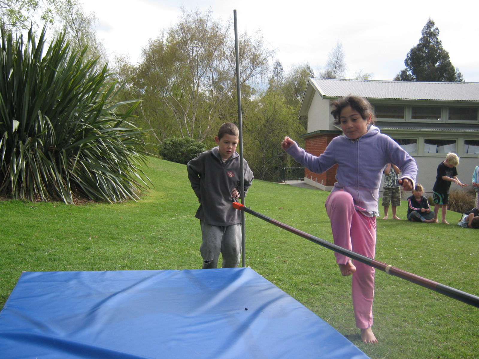 Fantastic Room Four: high jump