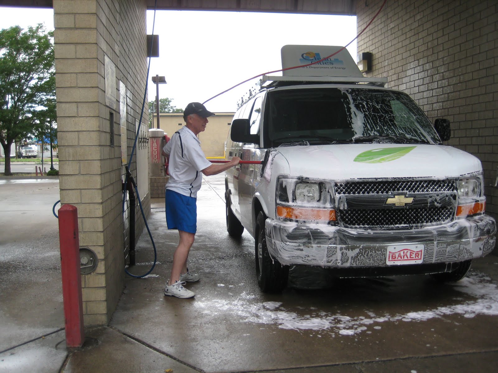 Baker X-Country CNG Van Demonstration: July 2010