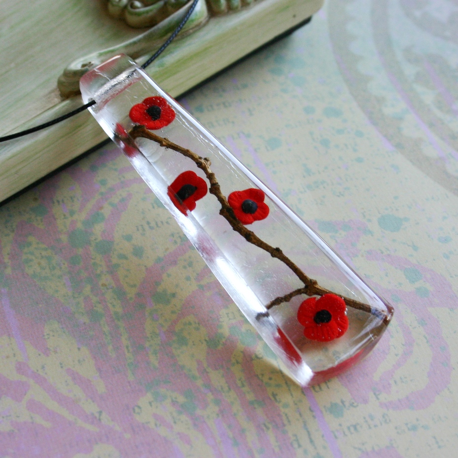 Skinner Studio: Resin Botanical Pendants