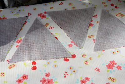 bunting tutorial and giveaway