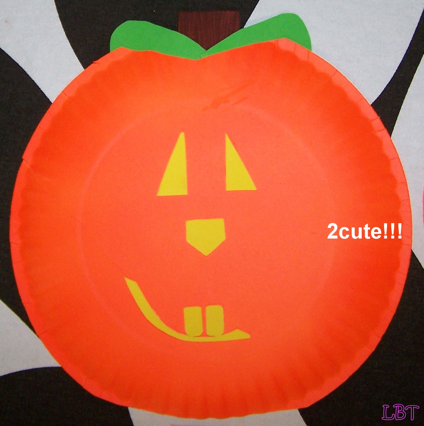 LBT: TooT! Super Cute, Easy Halloween Pumpkin Craft