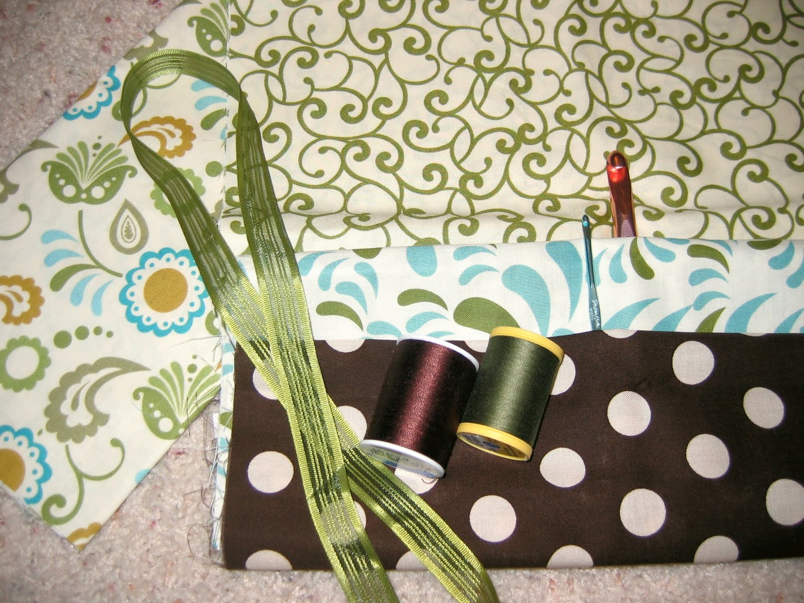 Handmade Gypsy: Crochet Hook Roll