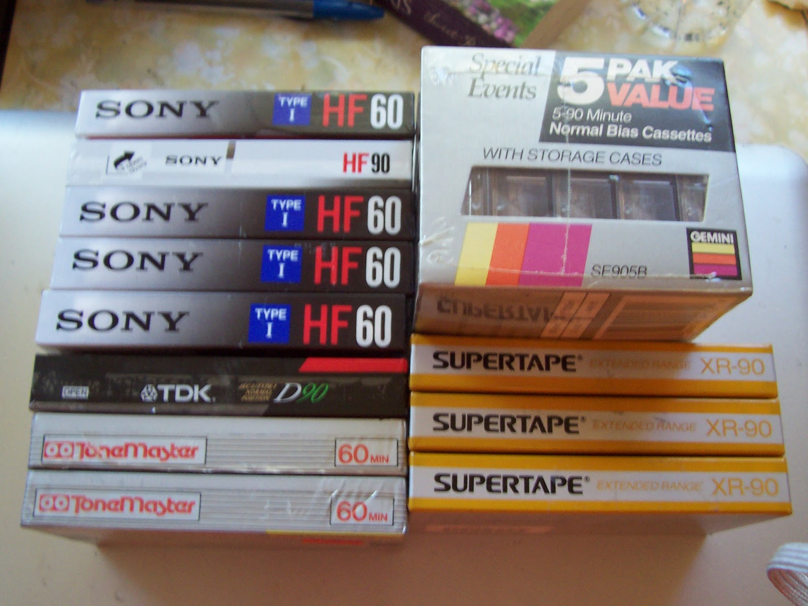 Collectible & Interesting Music Cassette Museum: TDK D90 Sony HF60 ...