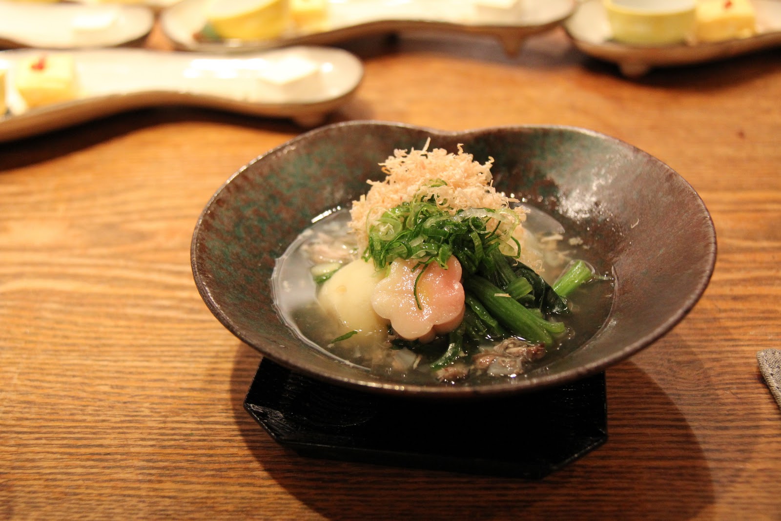 EATspeak: Guilo Guilo Hitoshina (Giro Giro) ギロギロ ひとしな