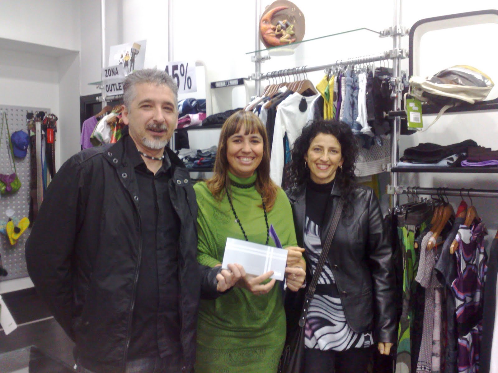 DSKARO MODA: Ganador Sorteo MANUEL TENA