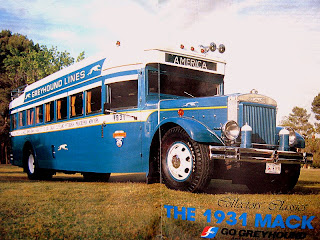 Retro Buses: Mack