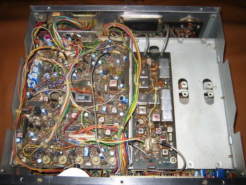 MEDAN RADIO: Icom IC-271A