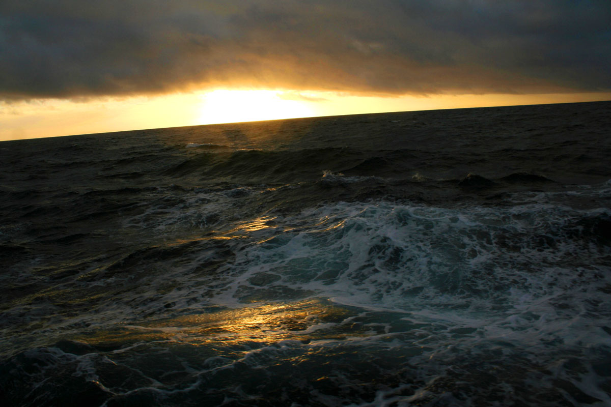 BOHEMIAN adventures: Bering Sea Day 20: Sun, sky, and waves!