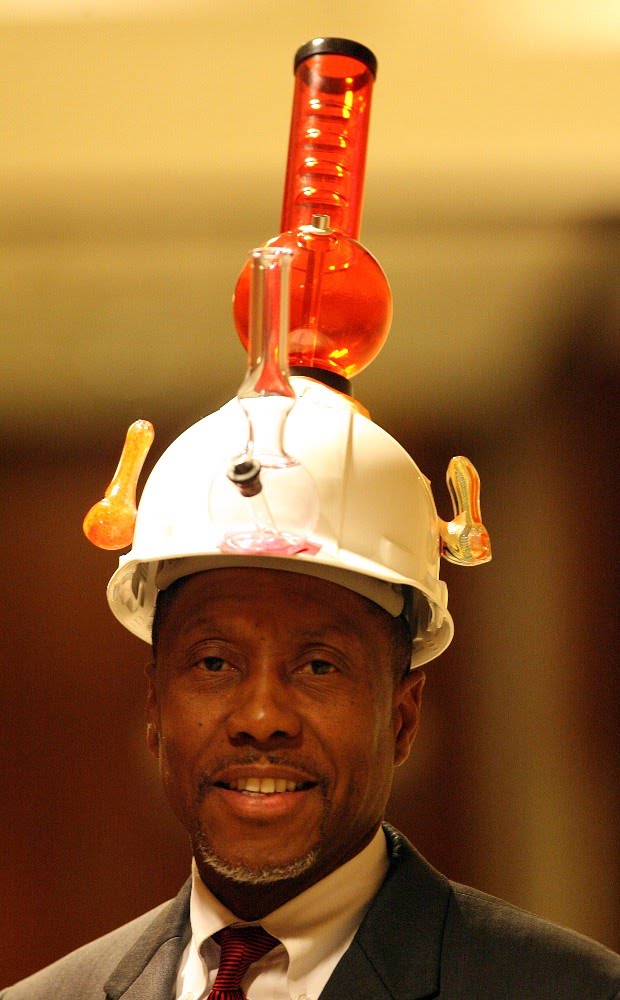 Bong bag in public : r/Marijuana