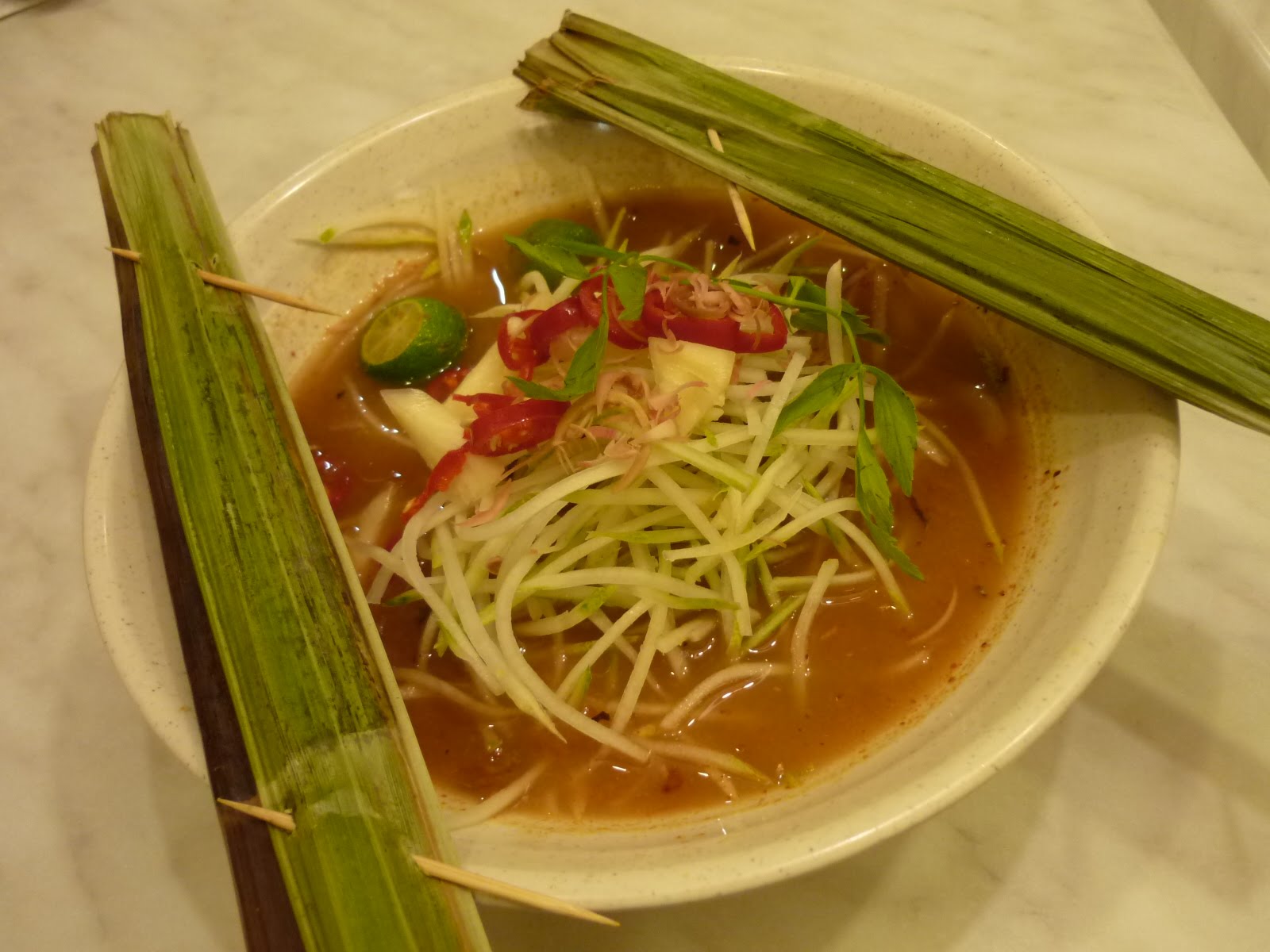 My Life & My Loves ::.: lunch @ LAKSA SHACK, OneUtama