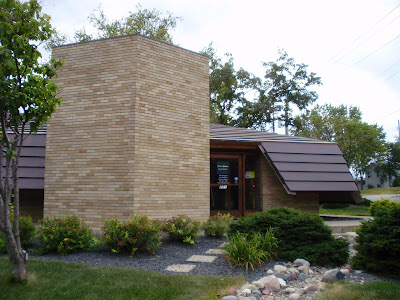 Life at 55 mph: Herman Fasbender Medical Clinic by Frank Lloyd Wright ...