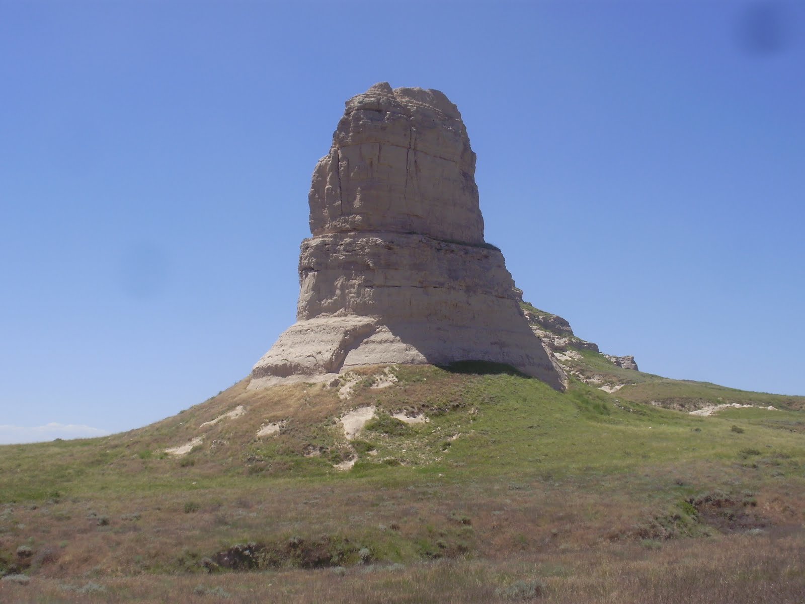 Life at 55 mph: Courthouse and Jail Rocks in Bridgeport, Nebraska ...