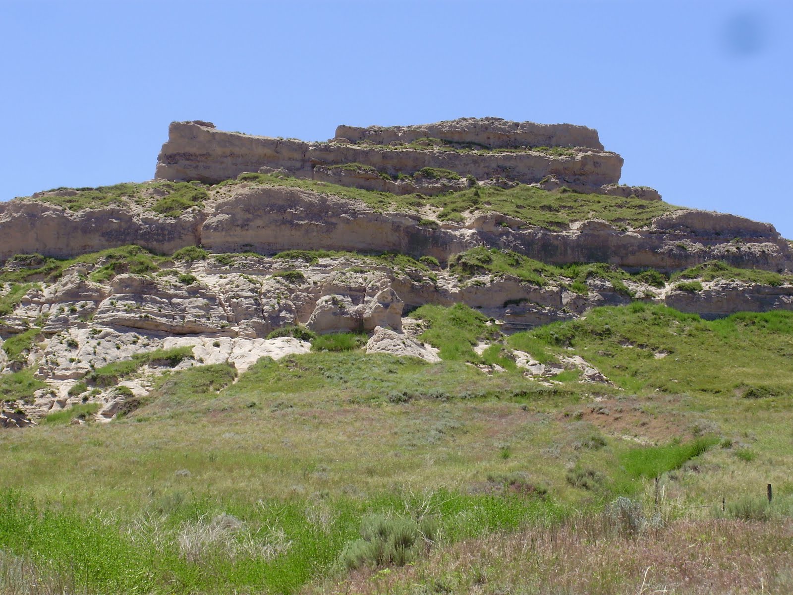 Life at 55 mph: Courthouse and Jail Rocks in Bridgeport, Nebraska ...