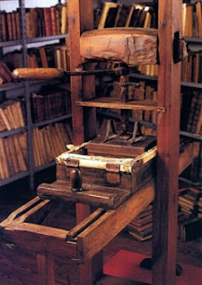 Un ViAje AL MunD0 dE La imPreNTa....!!!!: ¿CoMo ErA lA PrImErA iMpReNtA?