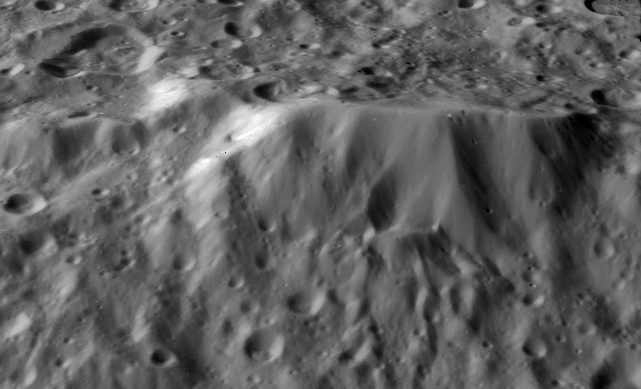 Dr. Schenk's 3D House of Satellites: Mountain climbing on Iapetus