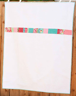 Little Bluebell: Blogger's Quilt Fesival: Happy Blocks