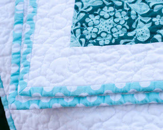 Little Bluebell: Blogger's Quilt Fesival: Happy Blocks