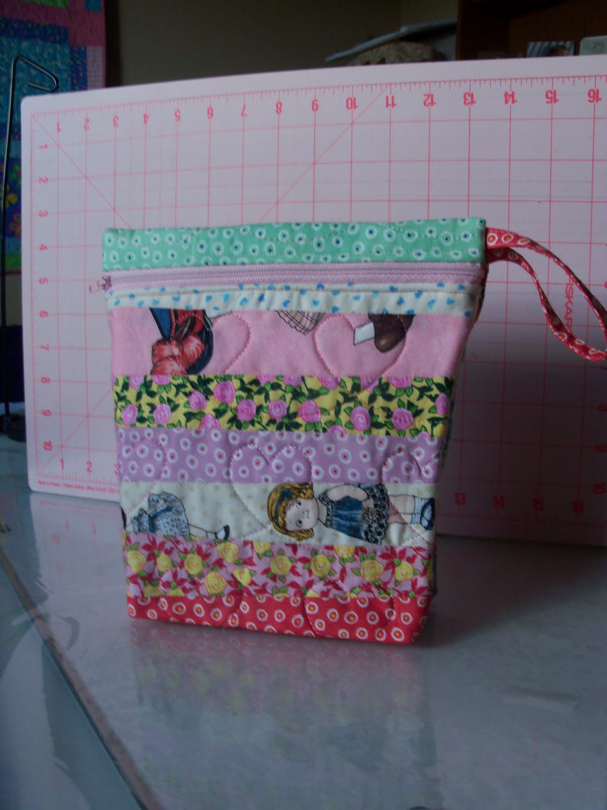 Colleen's Quilting Journey: Paperdoll Bags