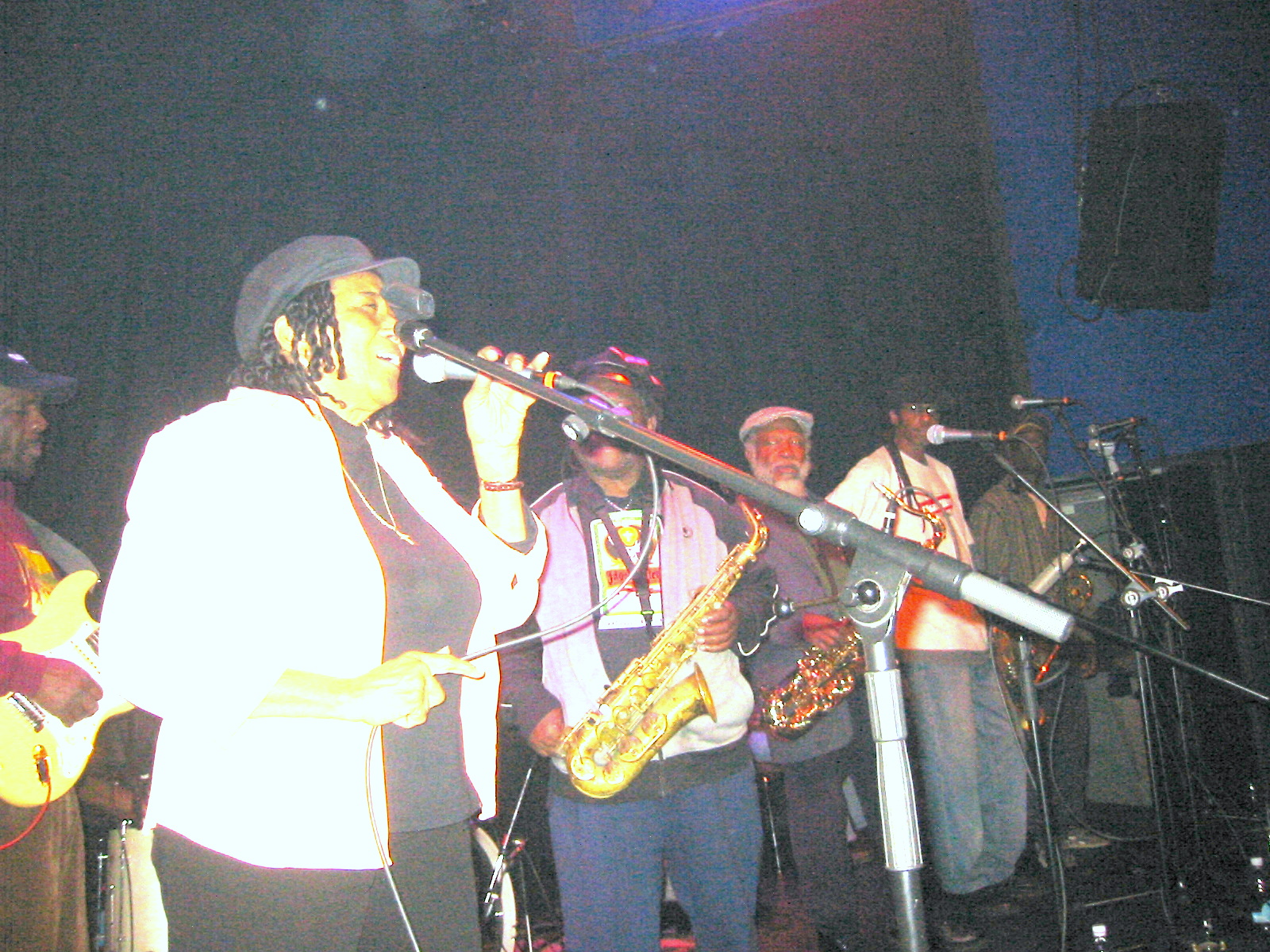 Dorada Manzana de Sol: Skatalites