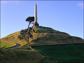 The Nobles in New Zealand: ONE TREE HILL
