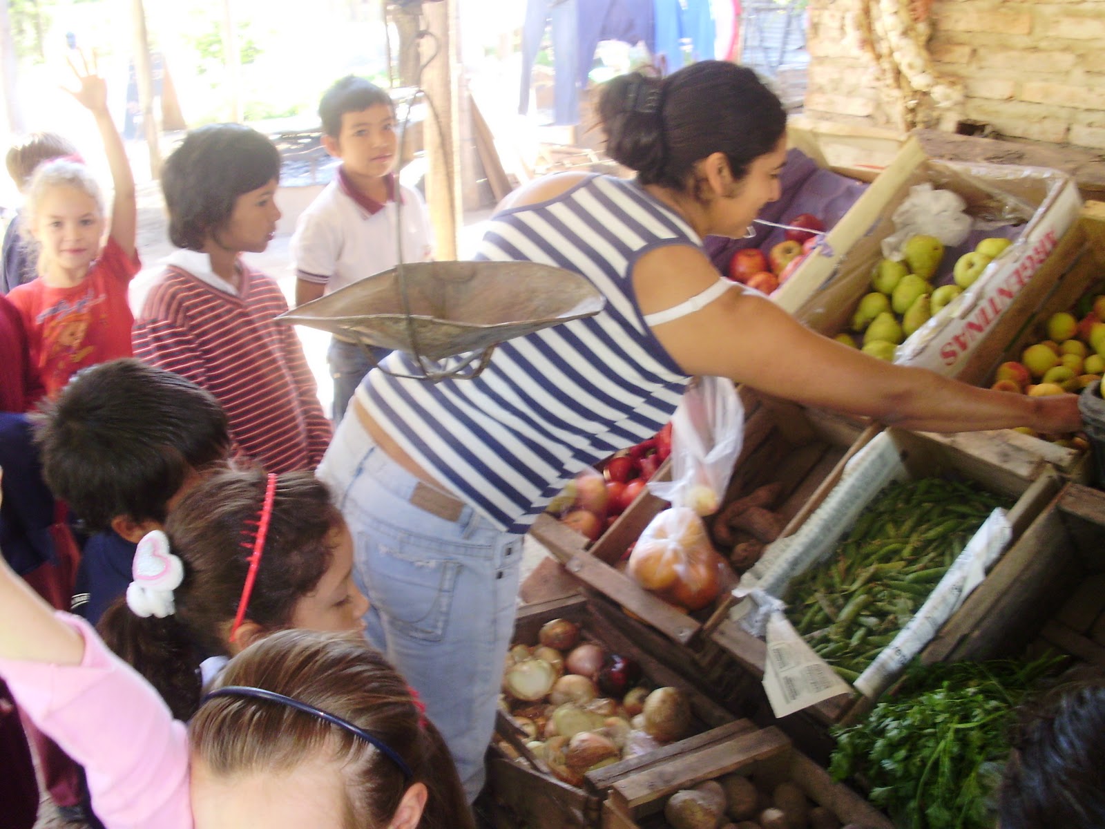 MARIANA CABALLERO: TEXTO INSTRUCTIVO: ENSALADA DE FRUTAS MARIANA CABALLERO: TEXTO INSTRUCTIVO: ENSALADA DE FRUTAS