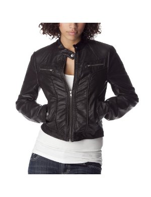 Hellcats Style: Hellcats Episode 1 - Aly Michalka as Marti Perkins