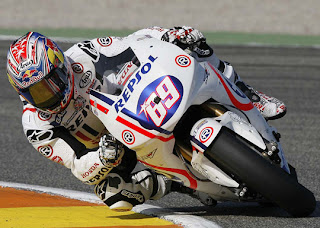 Honda RVF 400: Valencia 2008 retro repsol Paint scheme