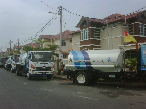 TERKINI - Misi Bantuan Air Bersih SYABAS ke Segamat, Labis & Tenang ...