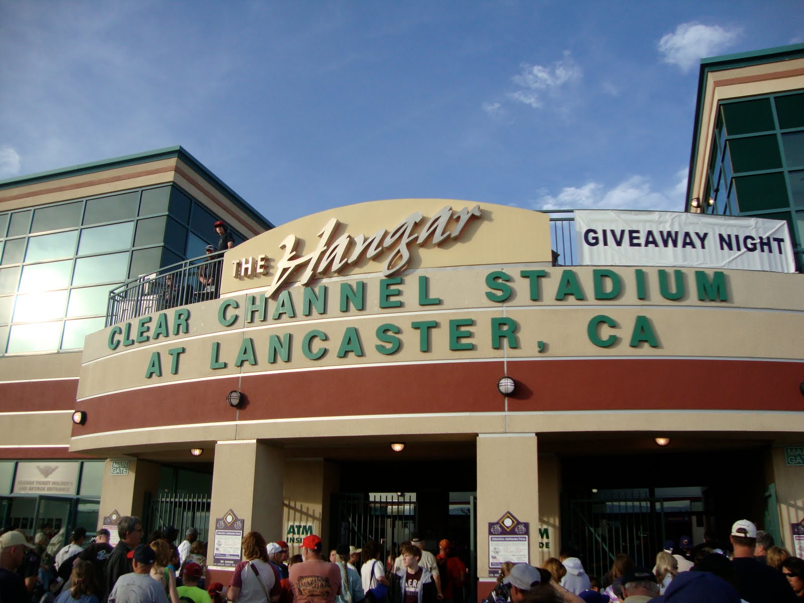 Barbecue & Baseball: Clear Channel Stadium: Quakes @ Jethawks
