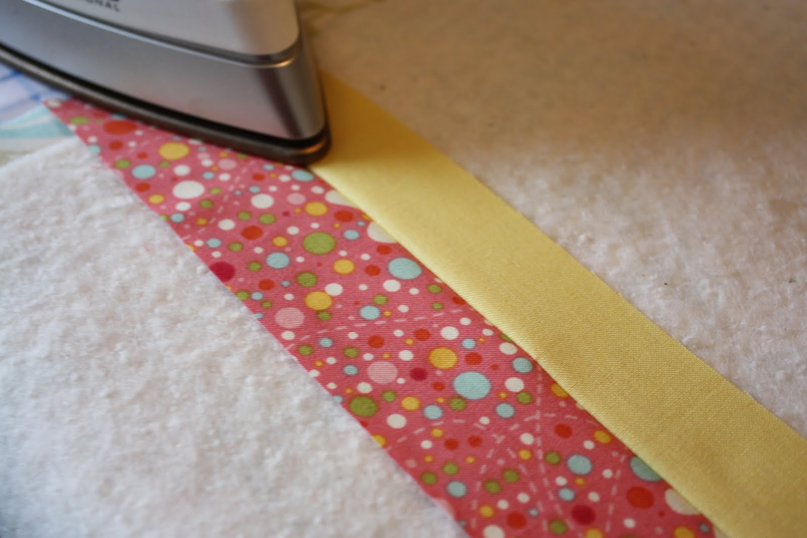 Easy DIY Quilted Table Runner | Tutorial | Diary of a Quilter