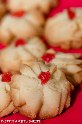 Little Angie's Bakies: Biskut Dahlia (Daisy Biscuit)