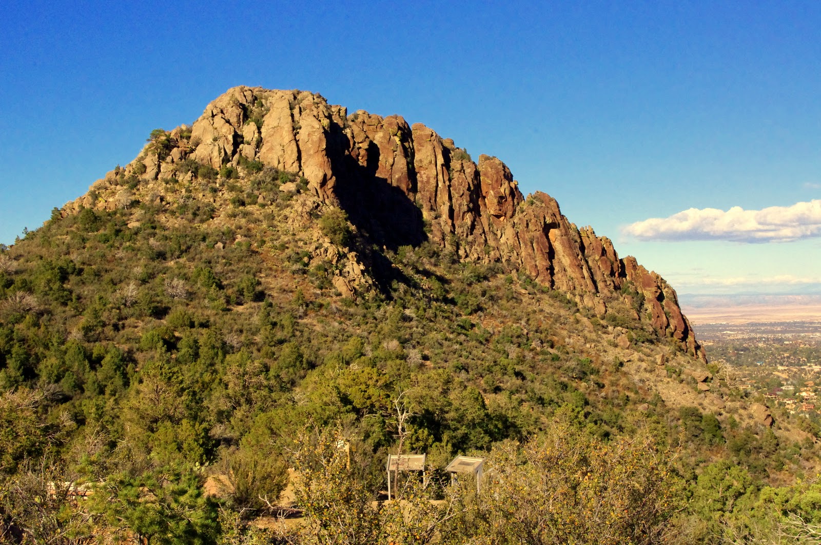 LuRee Mode de Vie: thumb butte....